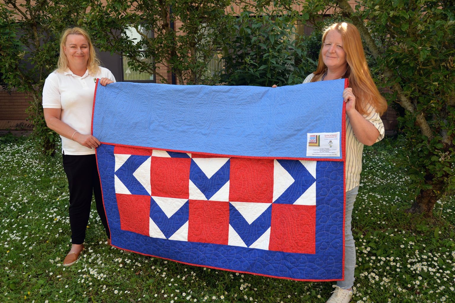 DMWS presents ‘Quilt of Valour’ in recognition of Alan Wainman’s ...